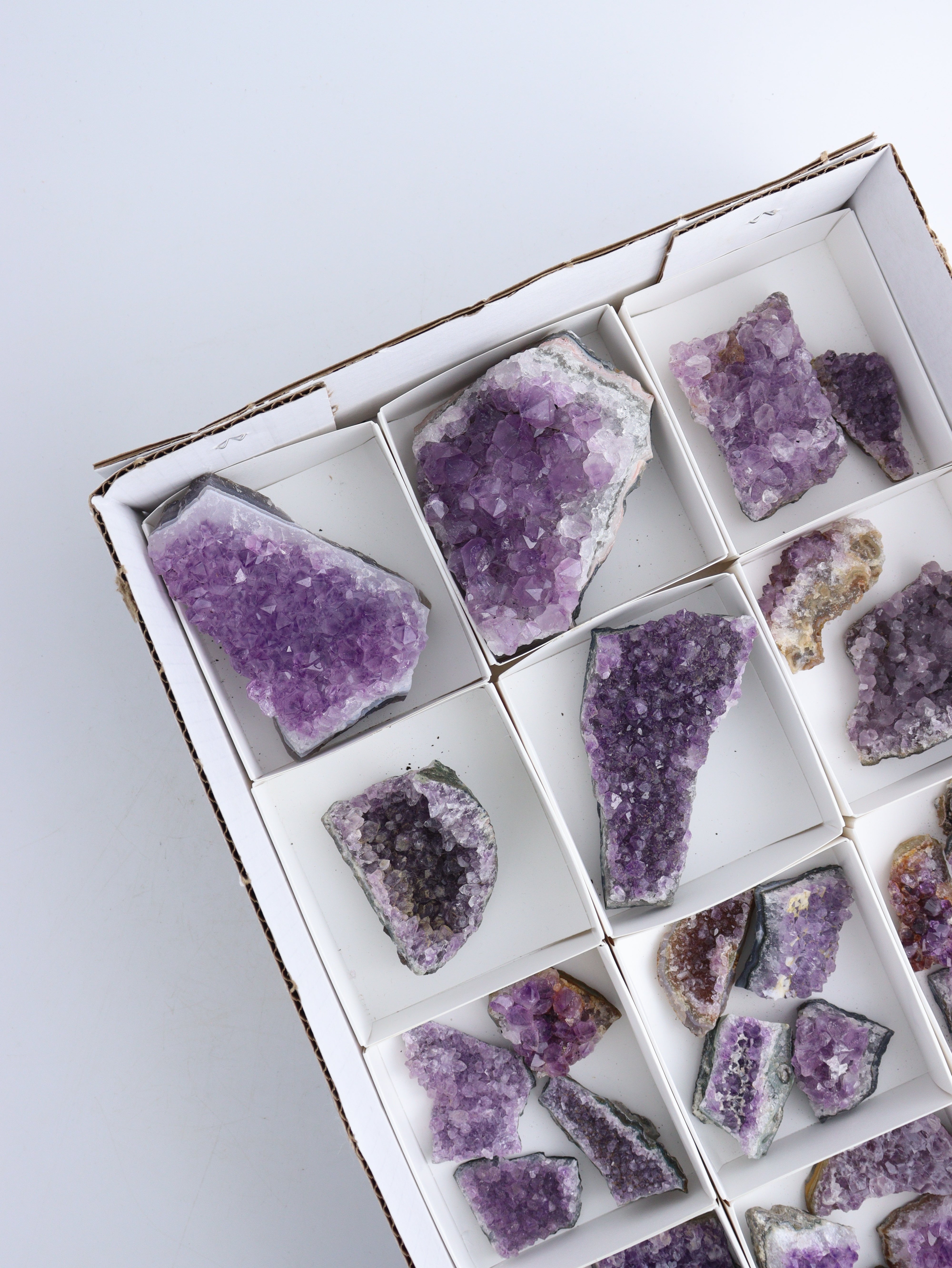 Amethyst Cut Base Flat | Wholesale Crystals Vendor – Mi Esperanza Minerals