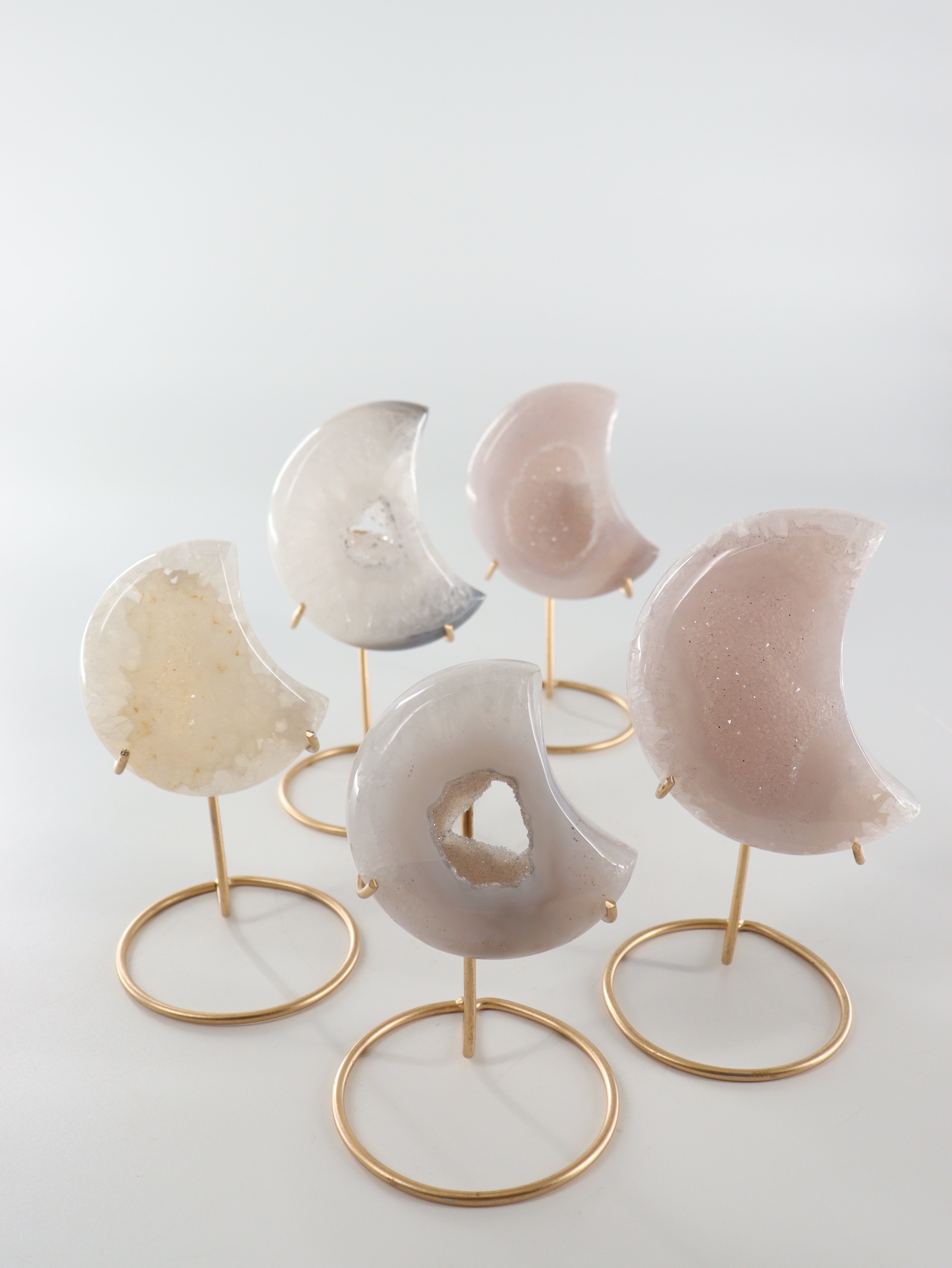 Agate Moons with Stands Set of 5 | Wholesale Crystals – Mi Esperanza ...