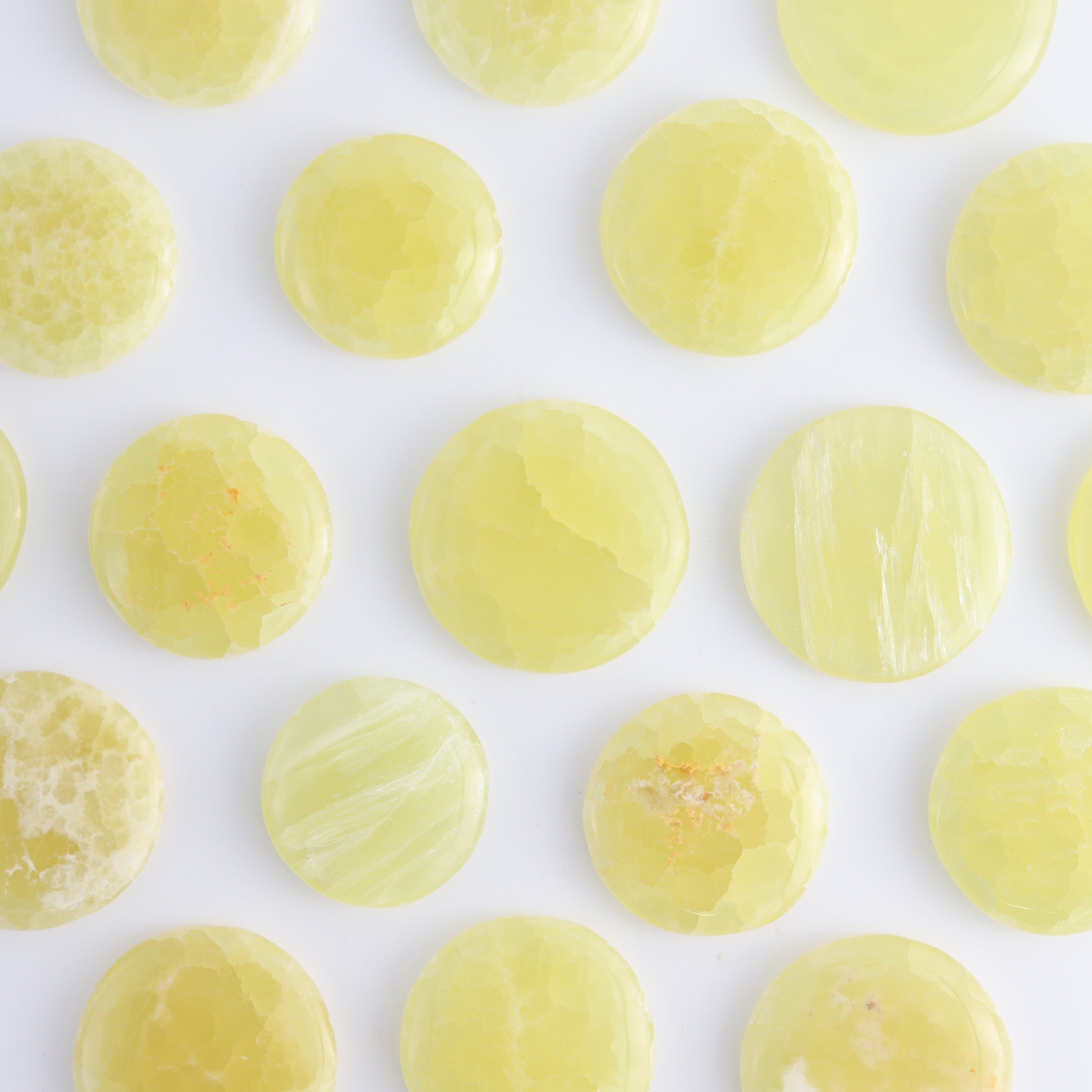 One Lemon Calcite Flat Stone – Mi Esperanza Minerals