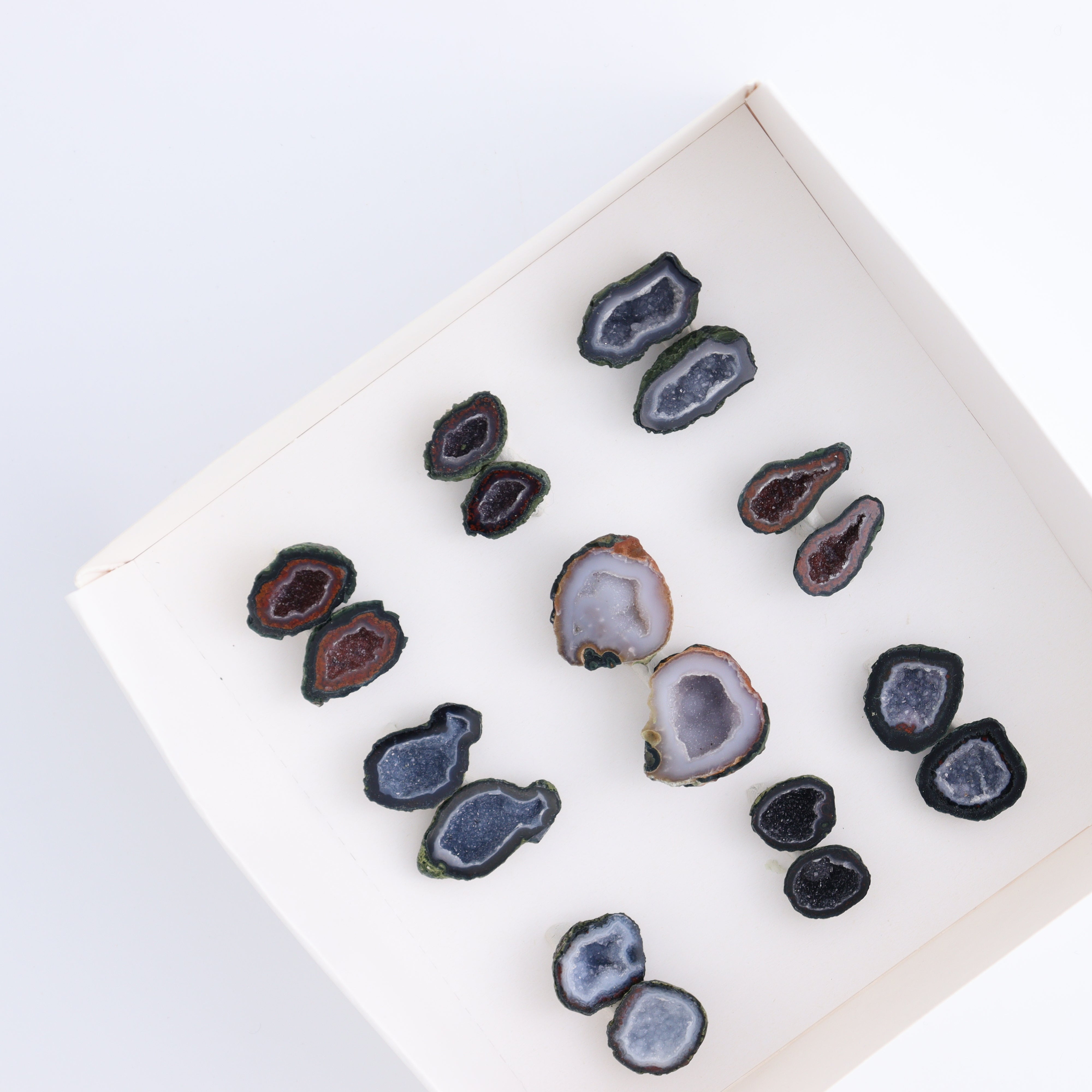 Tabasco Geodes 9 Pairs – Mi Esperanza Minerals