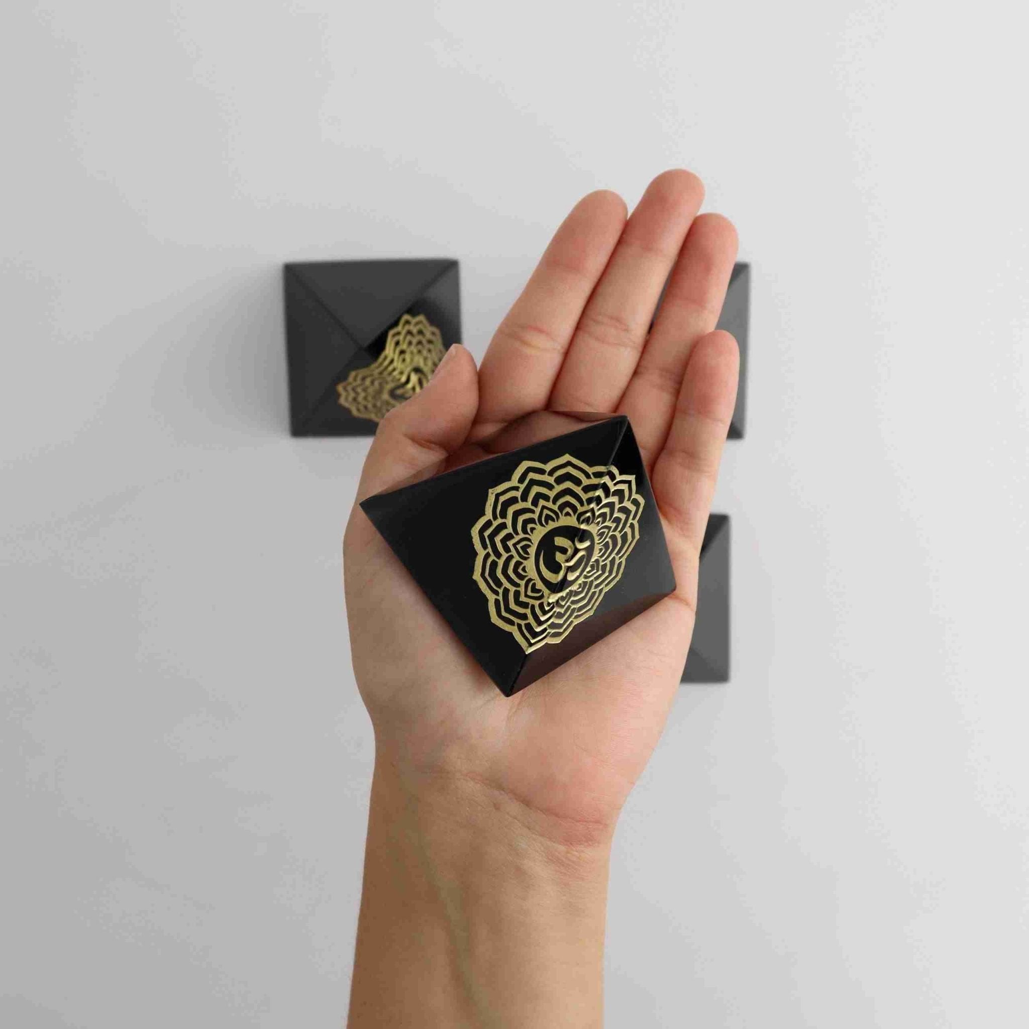 Shop Wholesale Crystal Pyramids – Mi Esperanza Minerals