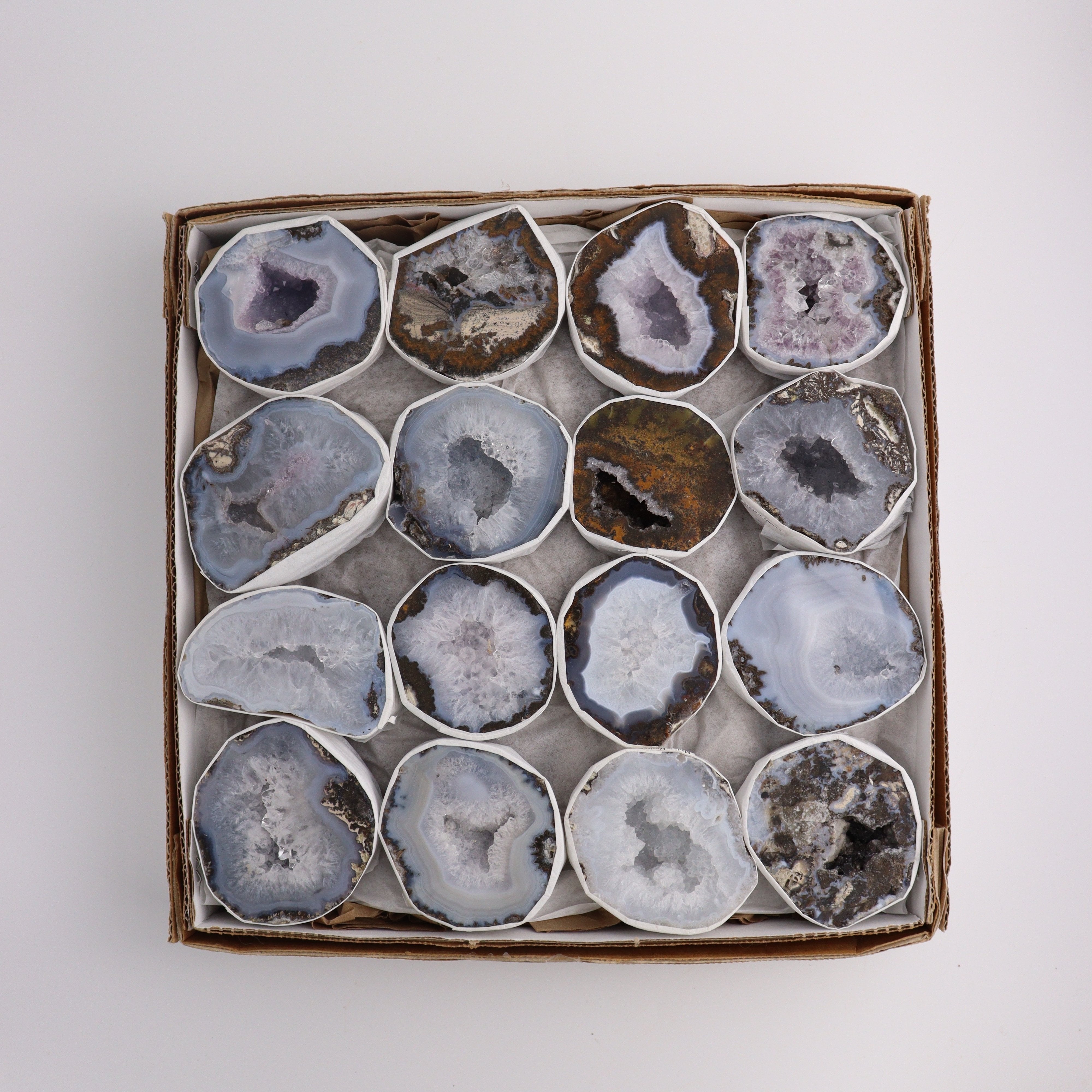 Las Choyas Geode Flat Aa | Wholesale Crystals Vendor – Mi Esperanza ...