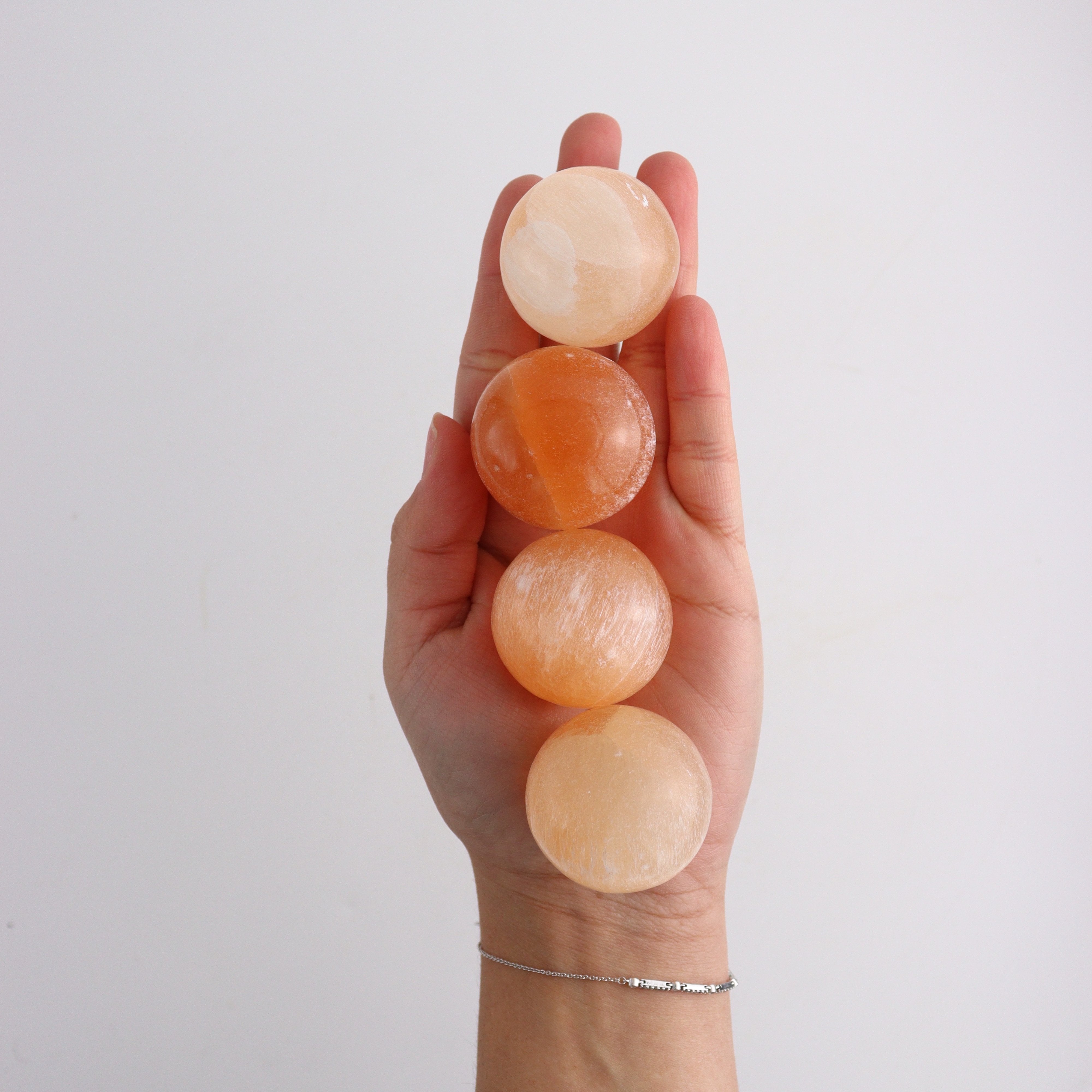 One Selenite/satin Spar Peach Selenite Small Sphere – Mi Esperanza Minerals